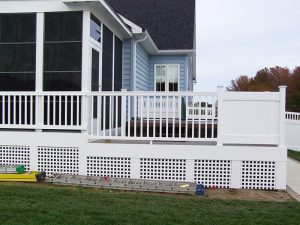 Here Are Four Benefits Of Vinyl Railings For Your Deck